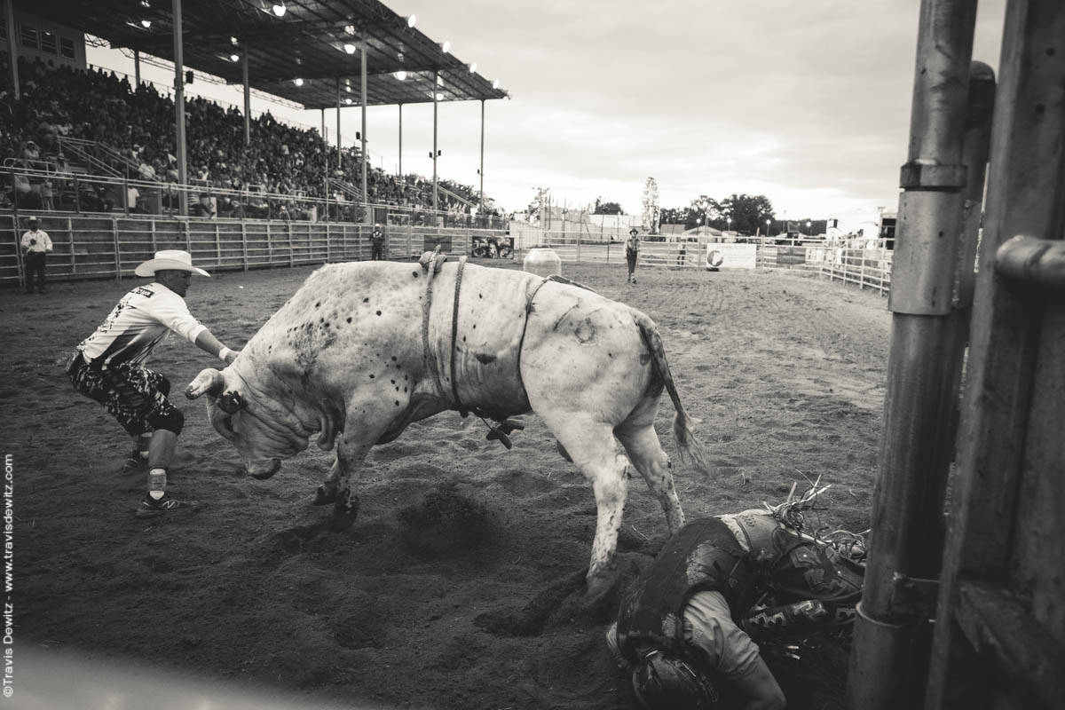 Wisconsin Rodeo – Bull Riding and Barrel Racing into the Night